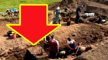 Poze interzise minorilor cu "bombardiera" Theodora! E greu de crezut ...